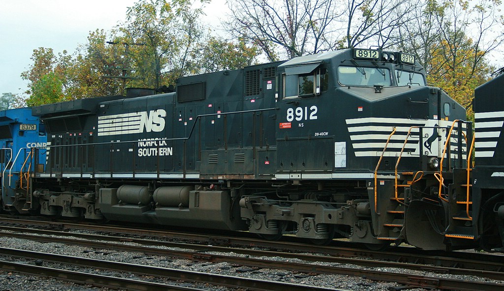 NS 8912
